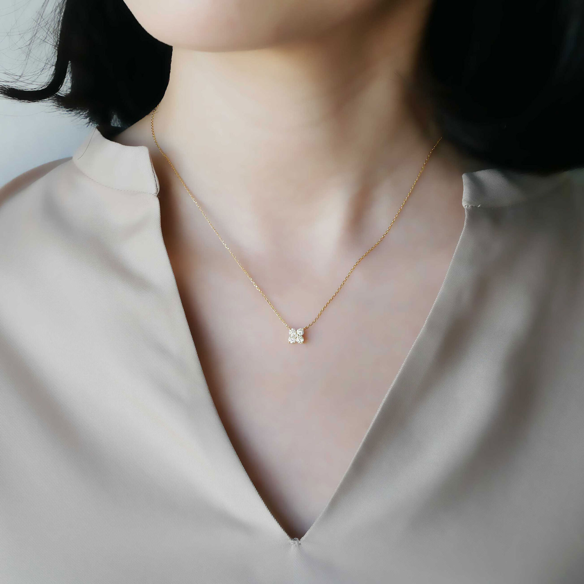 ダイヤモンド カローラ ネックレス 0.28ct（AGVN629945DI）｜ネックレス｜ヴァンドーム青山（Vendome Aoyama）【ジュエリー公式通販】